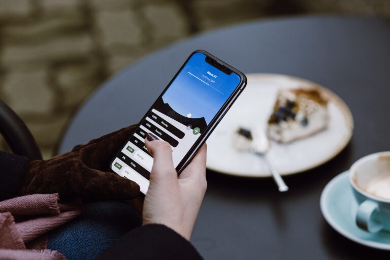 What's The Difference Between Prepaid And Postpaid SIMs? - TechBullion