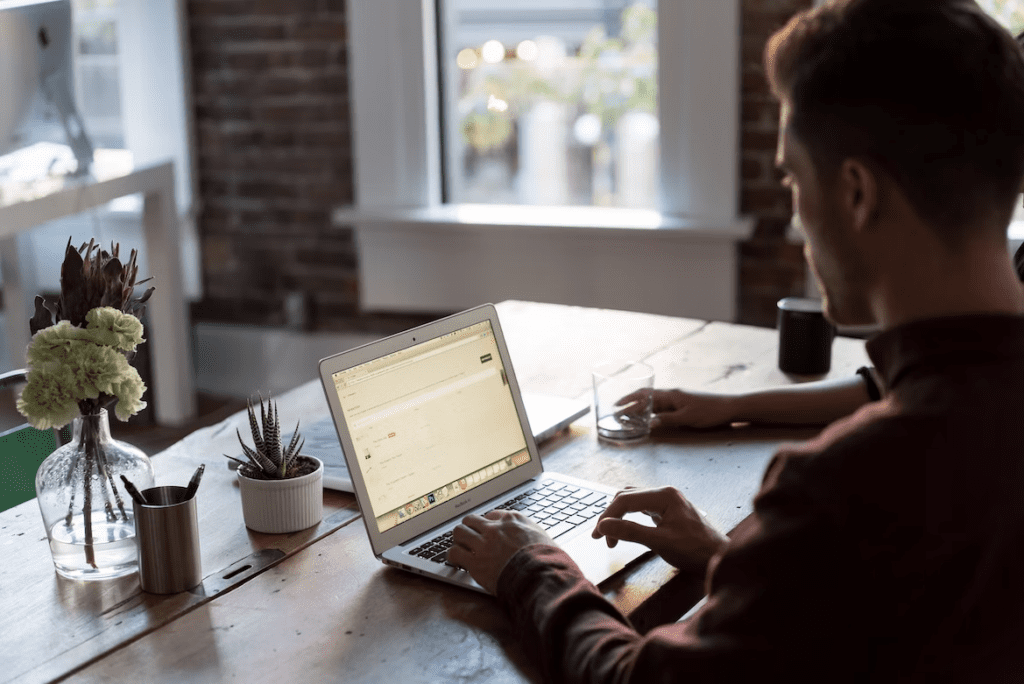 Smart Devices for Students: How to Optimize Your College Lifestyle with ...