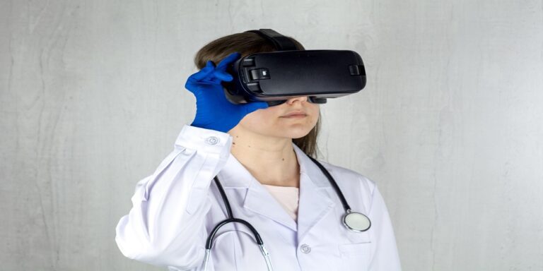 The Ultimate Guide: 10 Benefits and Applications of Wearable Technology ...