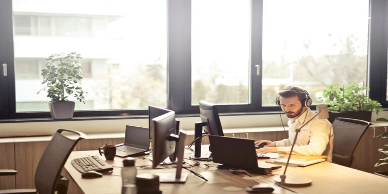 The Top 3 Skills Every IT Support Specialist Needs - TechBullion