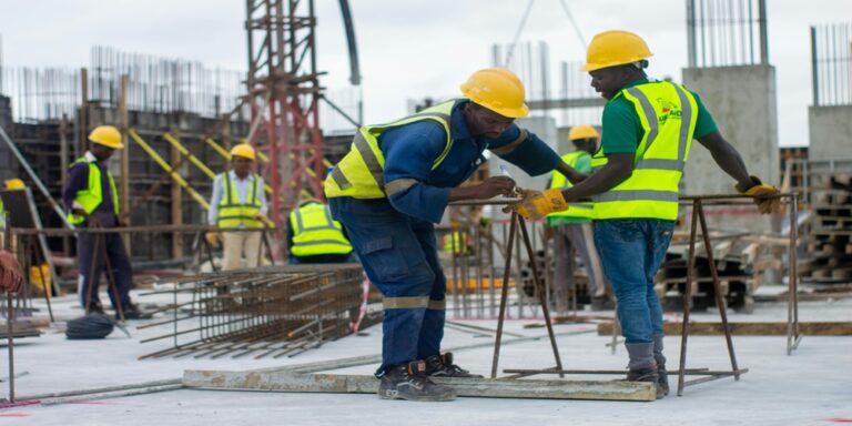 The Essential Guide to Being a Construction Laborer: What You Need to ...