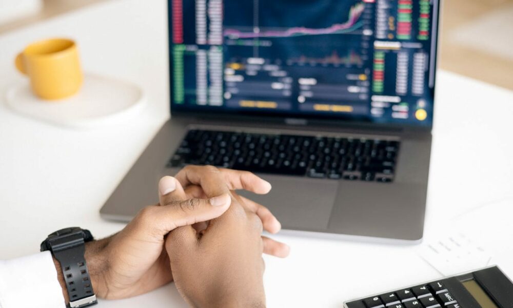 Why It's Critical To Have A Reliable Computer For Trading Stocks ...
