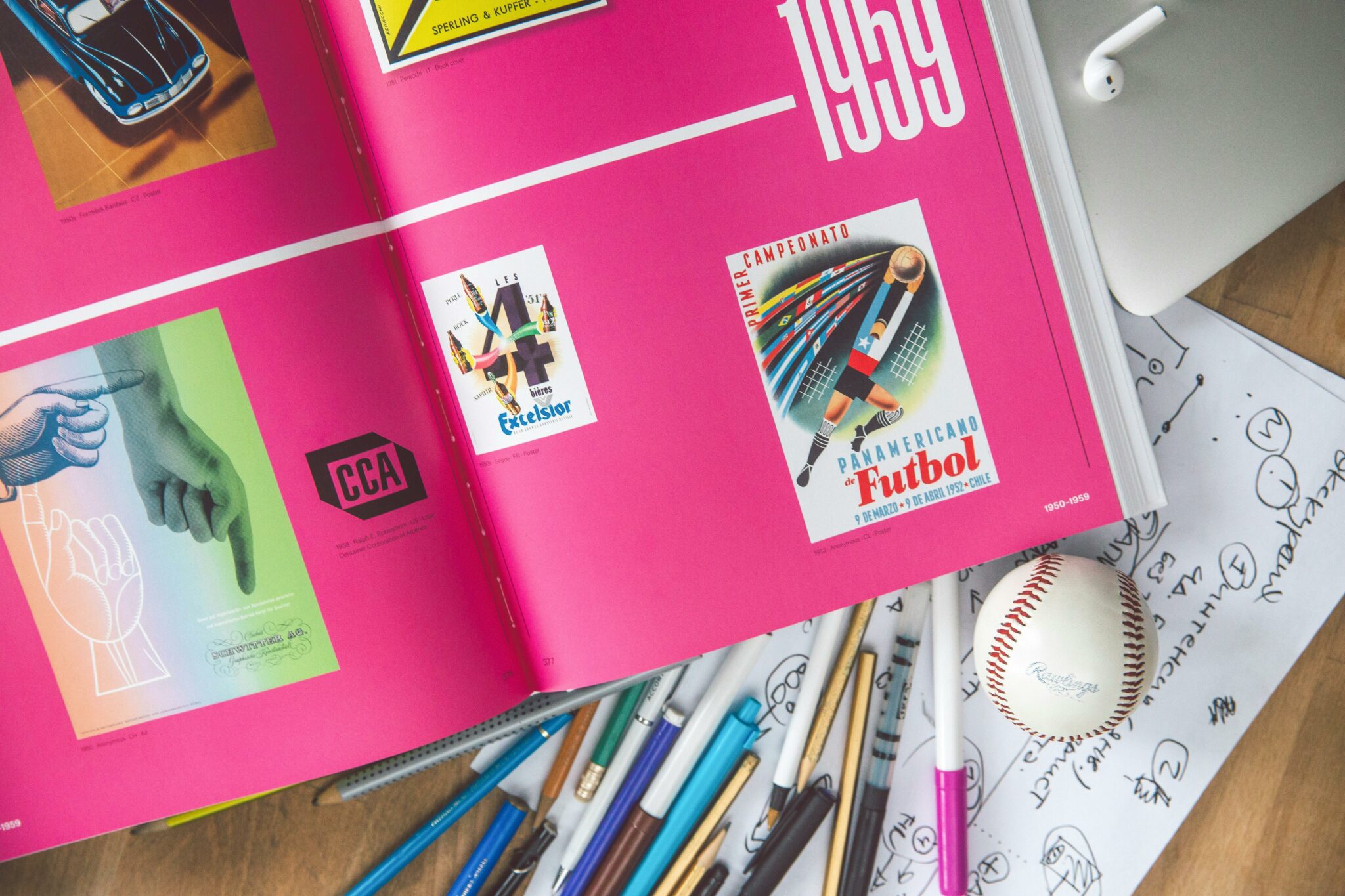 How to Use Graphic Design Visuals to Effectively Convey Your Brand ...