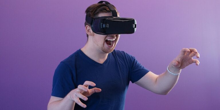 Virtual Reality Concerts: The Future of Live Entertainment - TechBullion