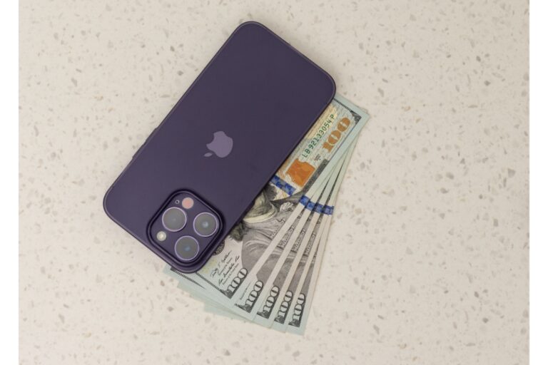 Apple’s iOS 27 adds a Wallet bill-splitting tool for nights out ...