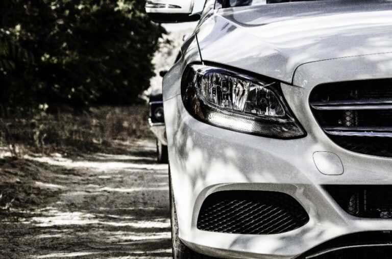 The Future of Connected Cars and Autonomous Driving - TechBullion