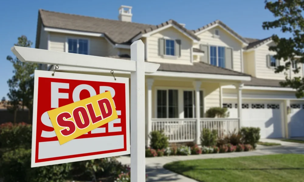 How Long Does It Really Take to Sell a House? - TechBullion